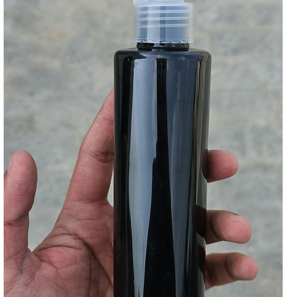 200 ML Sleek Black Fliptop Bottle – JarBazaar