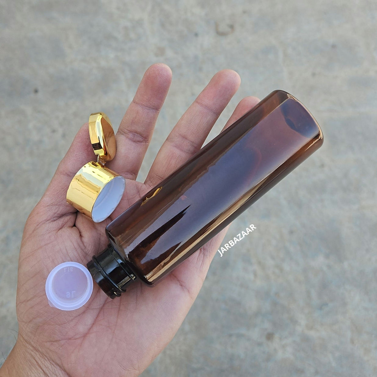 100 ML Sleek Amber Pet Bottle (With Golden Fliptop Caps) – JarBazaar